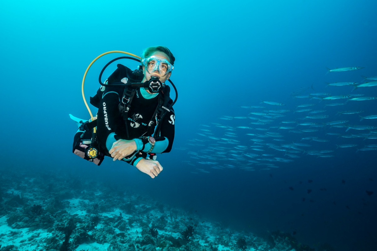 Unisex Automatic DS Action Diver 38mm Powermatic 80 watch by Certina